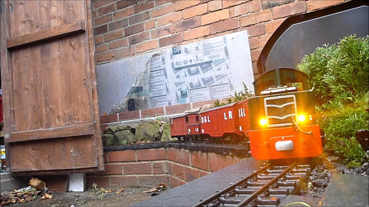 Diesels on the Dunkirk & Lenton Light Railway - YouTube