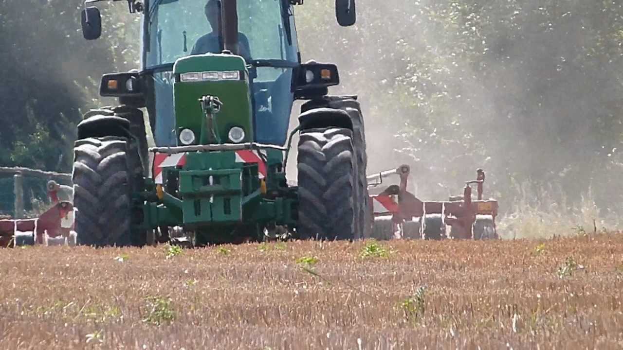 John Deere 4255 US with Konskild - YouTube