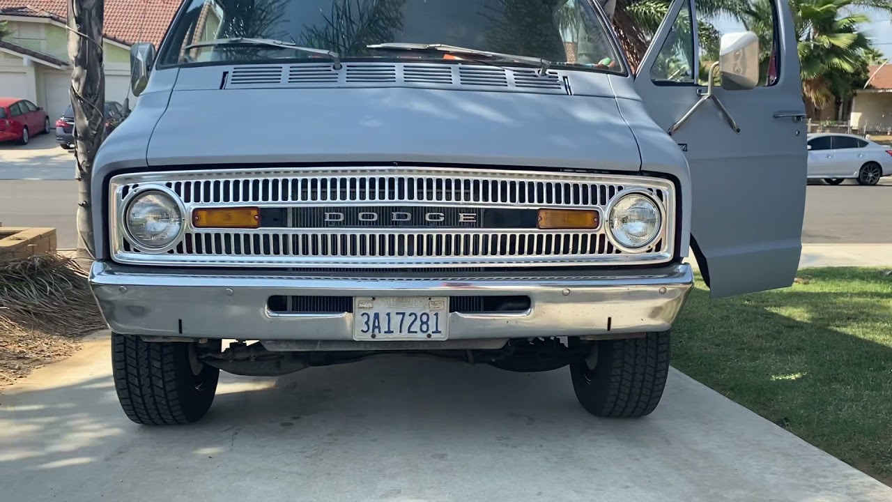 1971 DODGE B100 ! - YouTube
