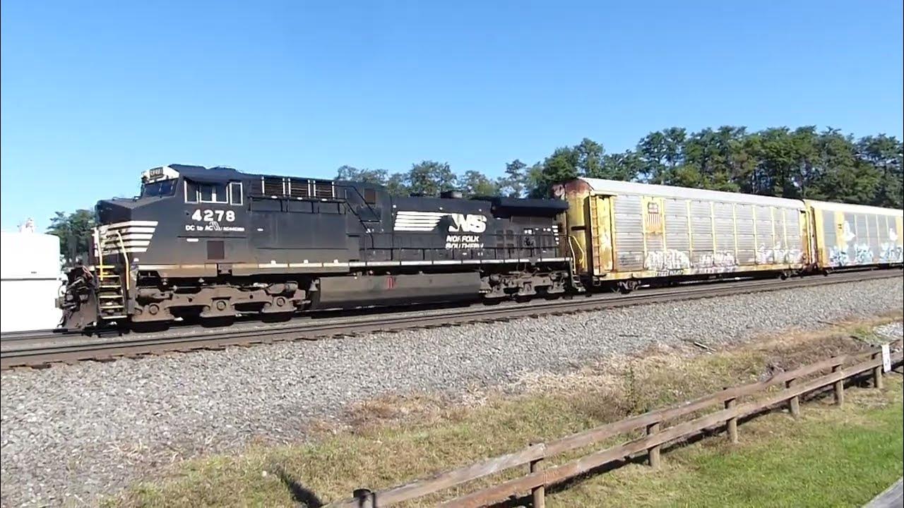 NS 4278 Solo Leads Auto racks Down the Summit in Cresson! - YouTube