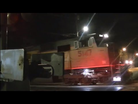 UP 5147 CN 2551 Southbound Manifest Fond Du Lac Wisconsin Pressbox with @railfancn 09-01-2023 ...