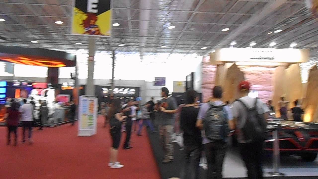 Comic Con Brazil - YouTube