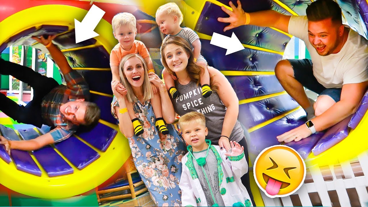 SURPRISE FAMILY PLAYDATE! (w/ Ellie and Jared!) - YouTube