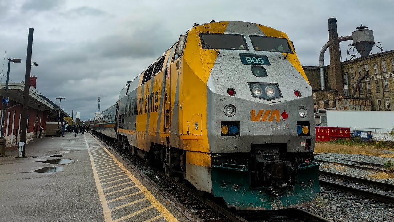 Train to Toronto Union arriving at Kitchener station | Sarnia Toronto ...