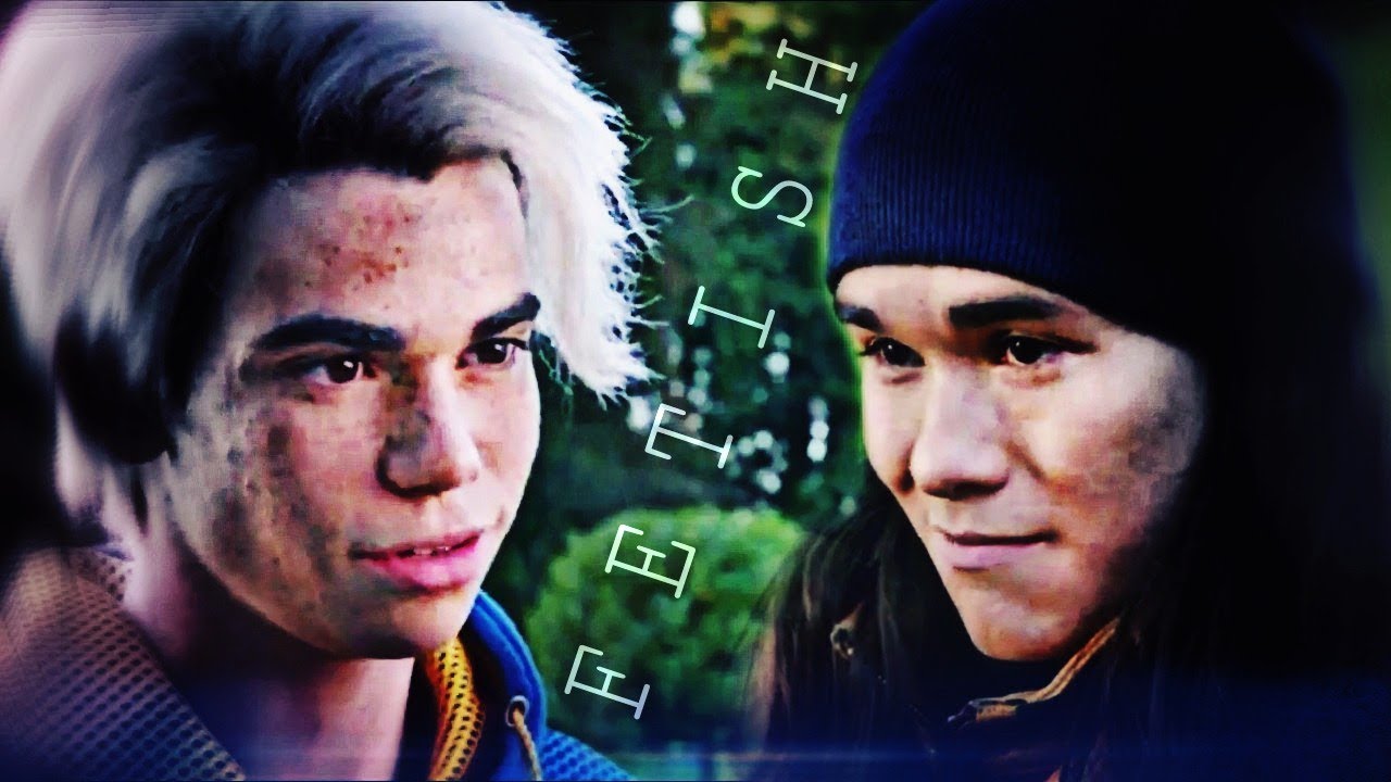 Fetish || ♡Jay & Carlos♡ {Descendants 2} - YouTube