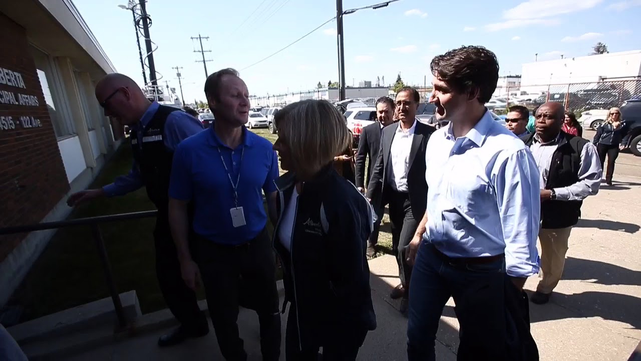 Prime Minister Justin Trudeau and Premier Rachel Notley arrive in ...