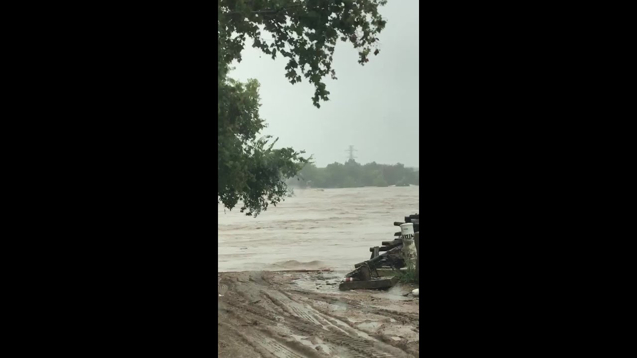 FM 2900 bridge flowing down the river in Kingsland - YouTube