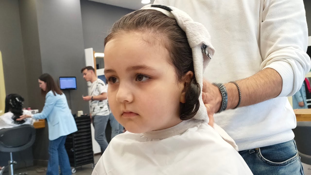 LIVE! Haircut For Girl - Long to Short Haircut - YouTube