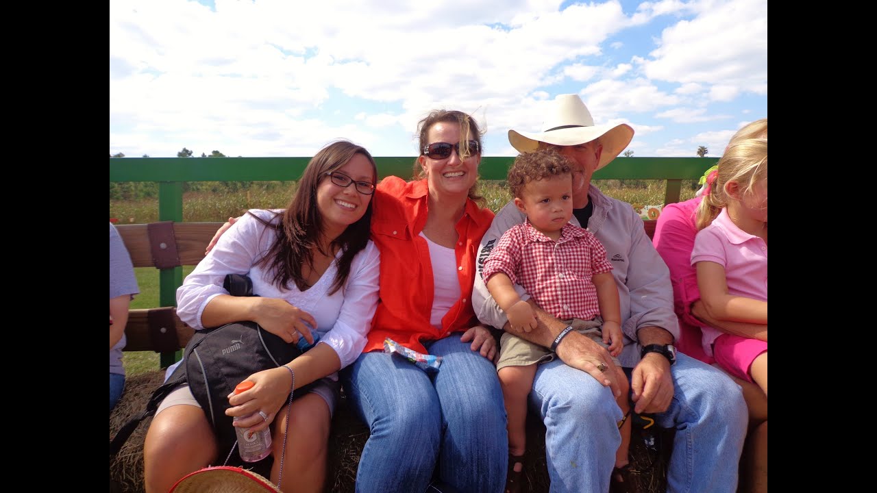 Conner's A-Maize-Ing Acres Cornfield Maze & Agri-Tainment Park in ...