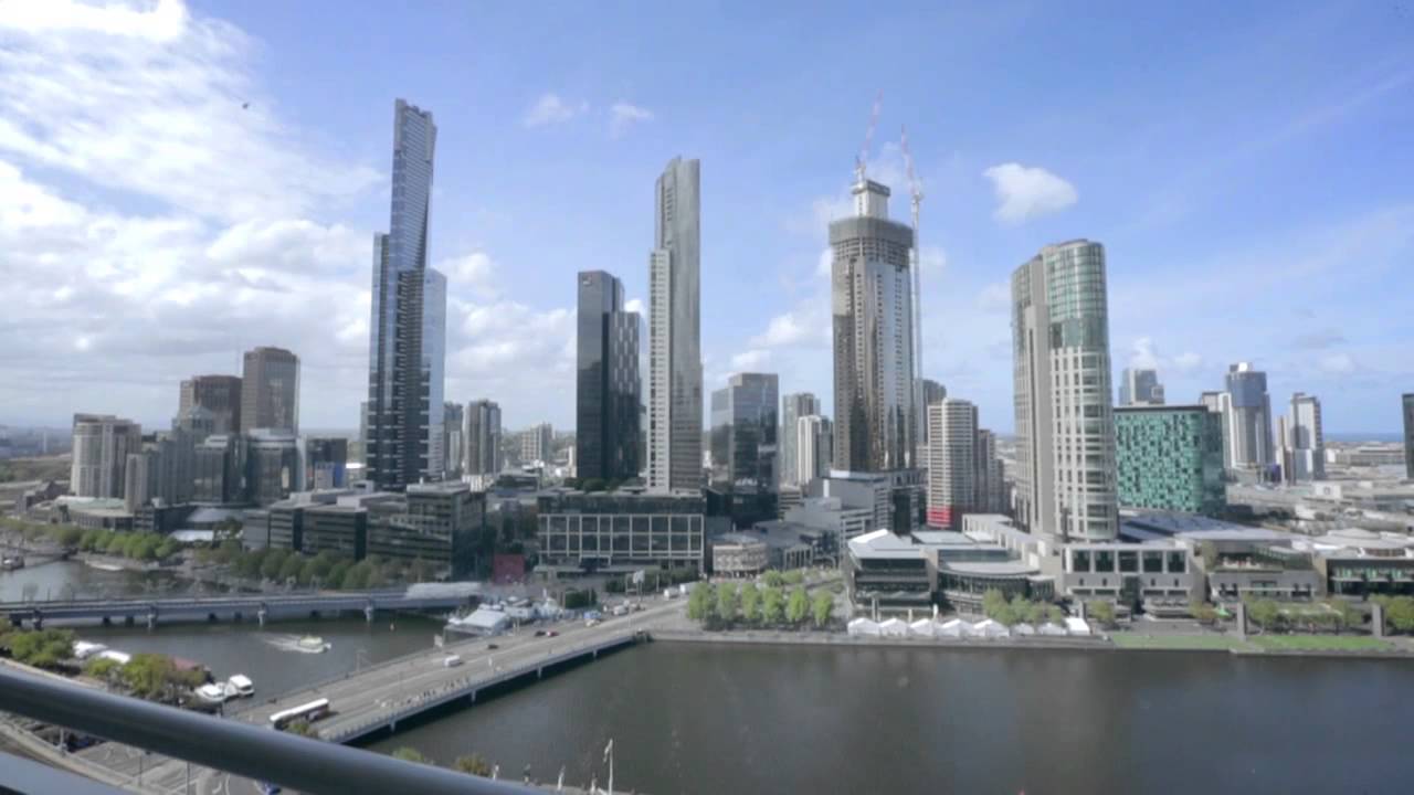 Clarion Suites Gateway, Melbourne - YouTube