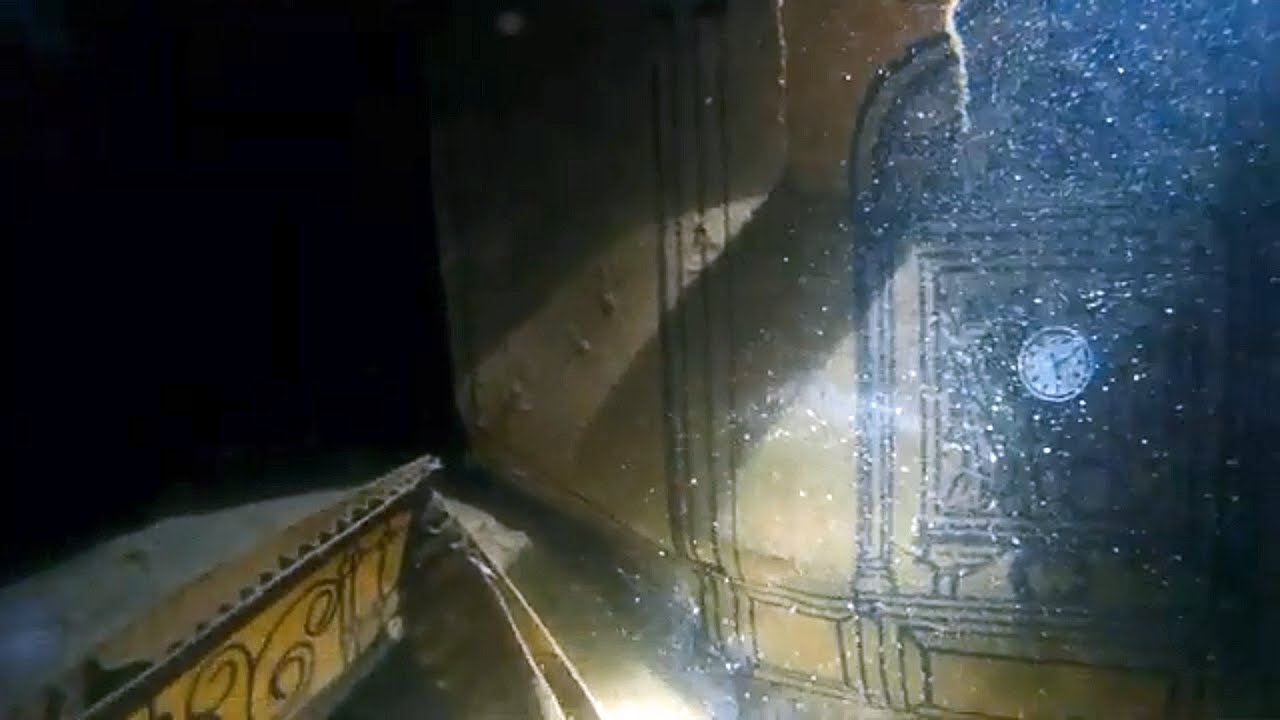 Titanic Interior Wreck | Cabinets Matttroy