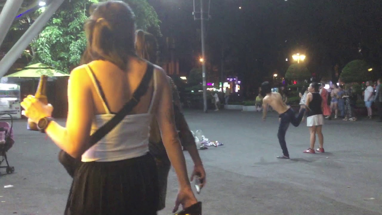 DA CAU / FOOT BADMINTON HO CHI MINH CITY VIETNAM - YouTube