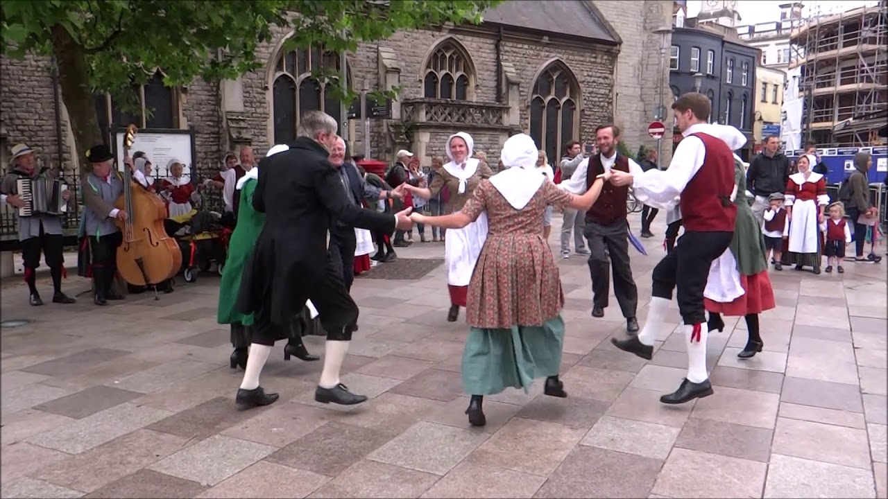 Clawdd Offa - YouTube