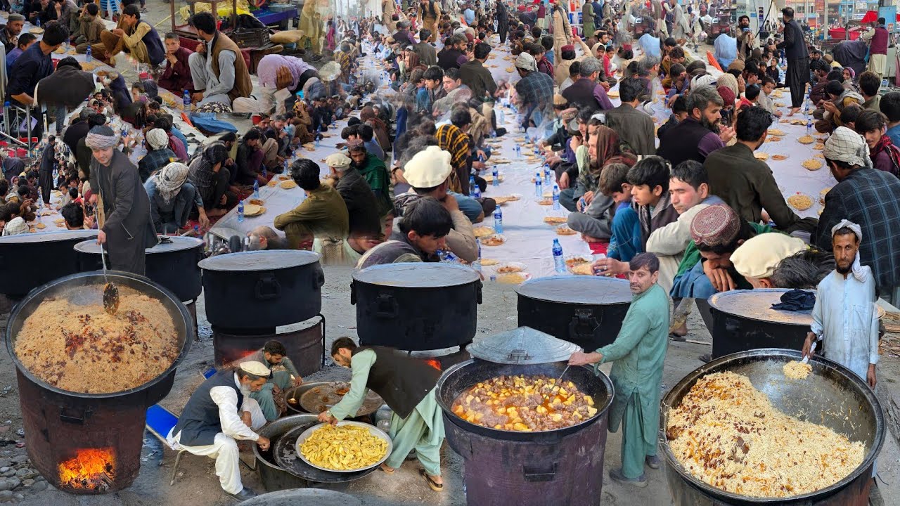 Traditional Pashtun Village Wedding in Afghanistan |Kabuli Pulao Qurma ...