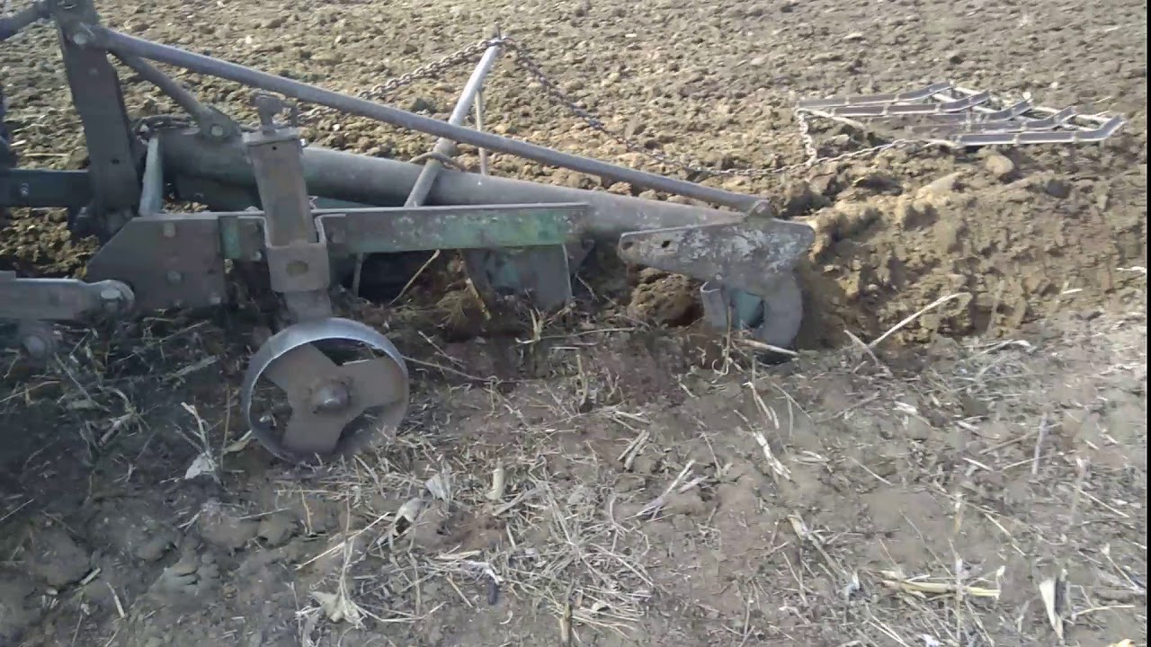 Arătura cu plugul românesc modificat 11_03 2019 - YouTube