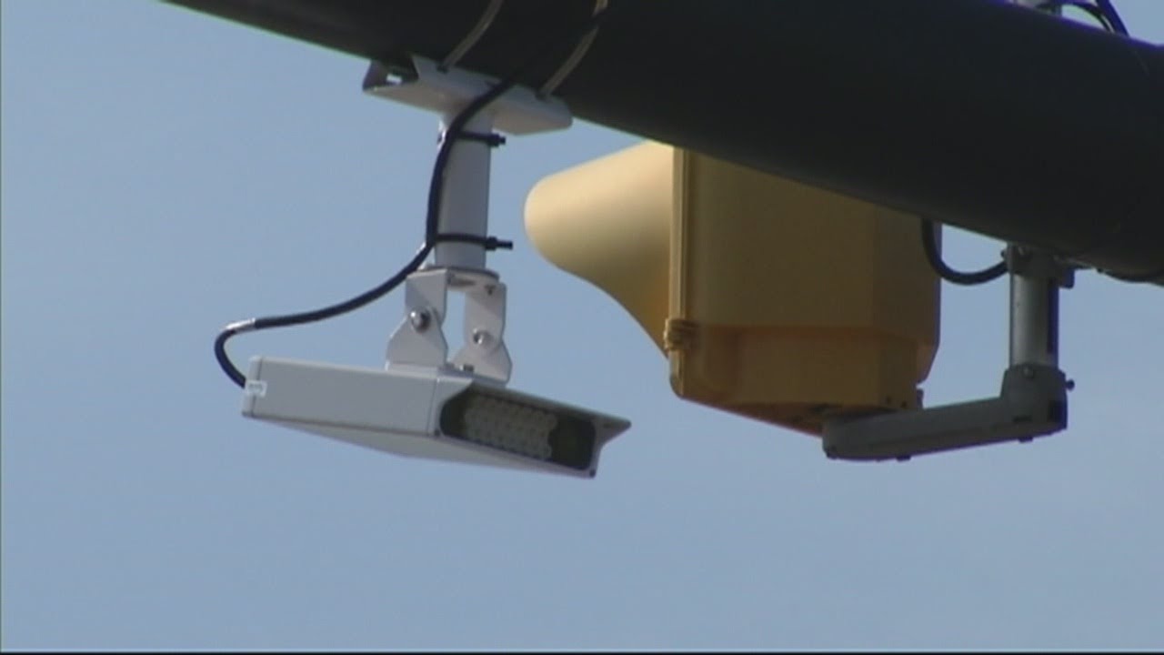 Plate reader installed at intersection - YouTube
