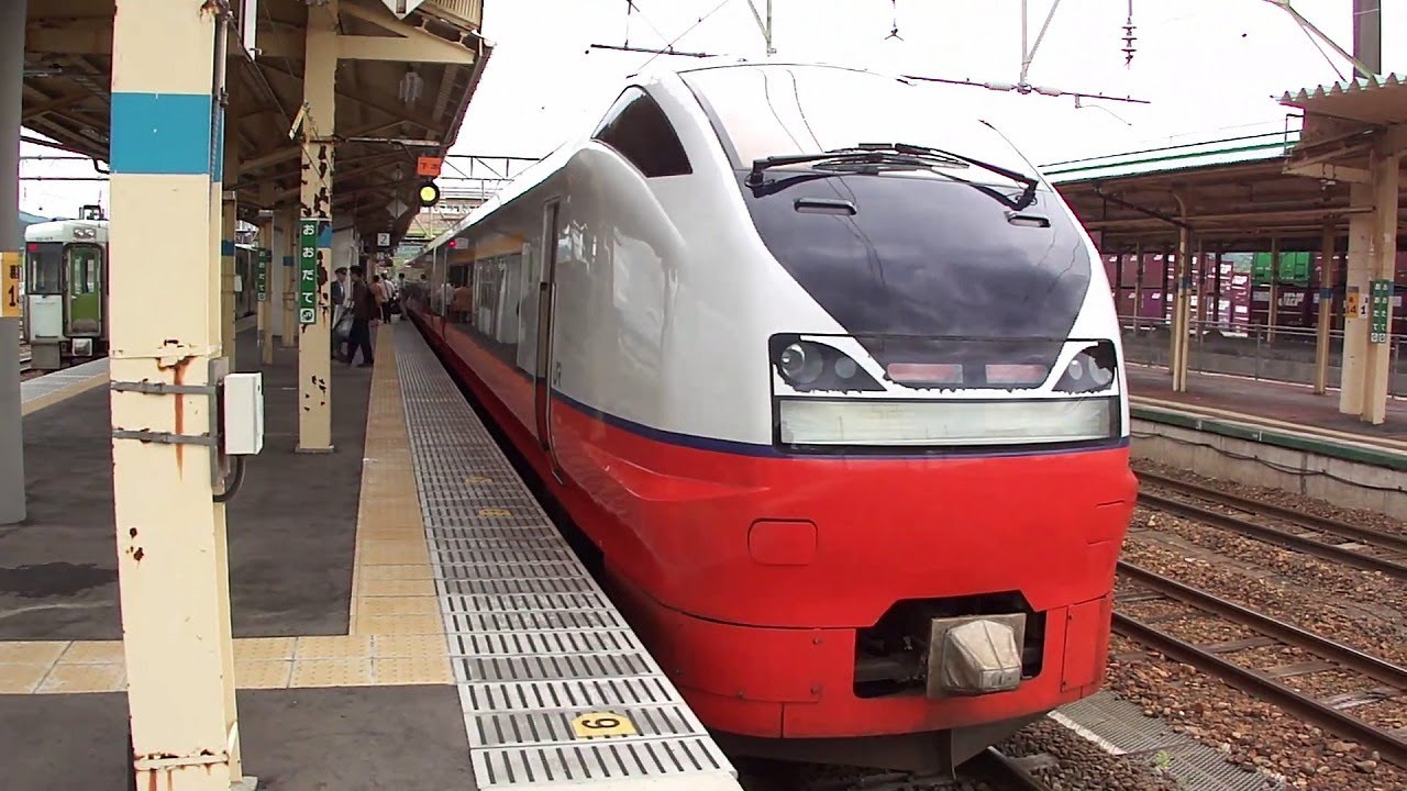 JR奥羽本線 大館駅にて(At Odate Station on the JR Ou Main Line) - YouTube