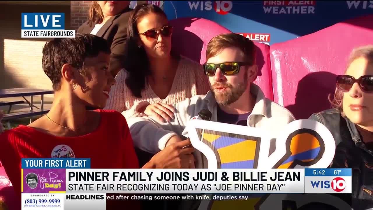 Family of Joe Pinner joins WIS at the SC State Fair - YouTube