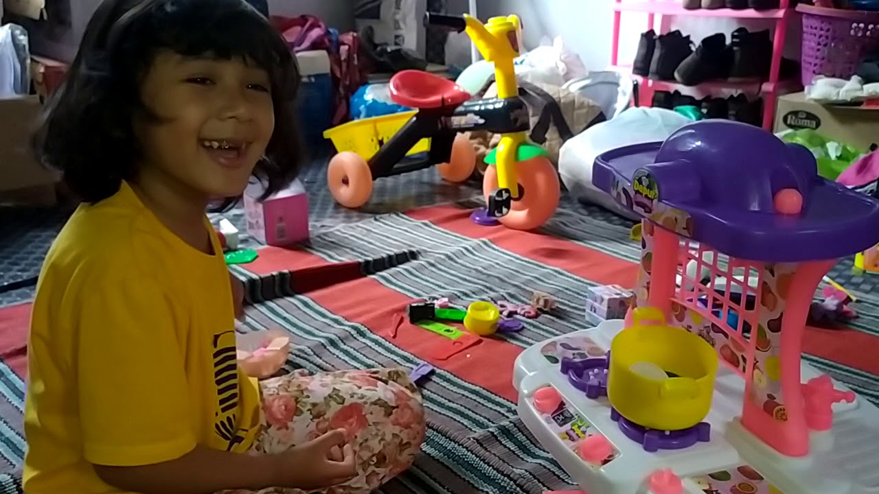 Main mainan di Gudang - YouTube