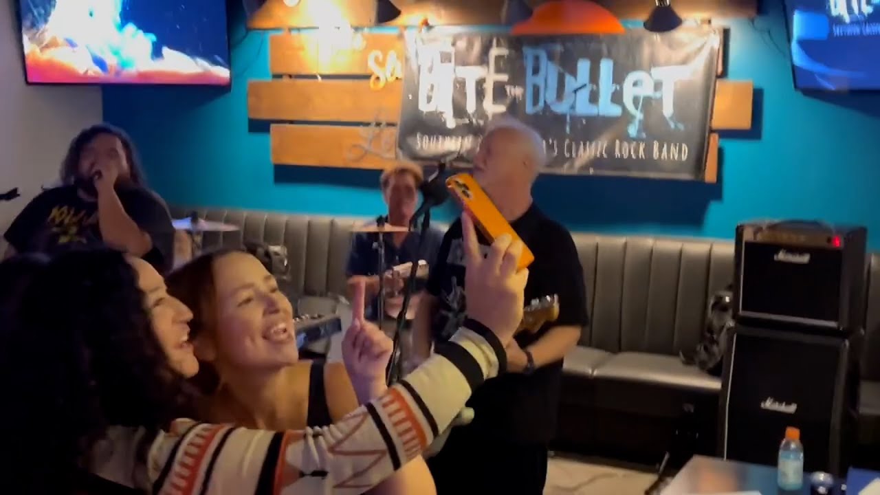 "The Middle" by Jimmy Eat World, Covered by Bite The Bullet - YouTube