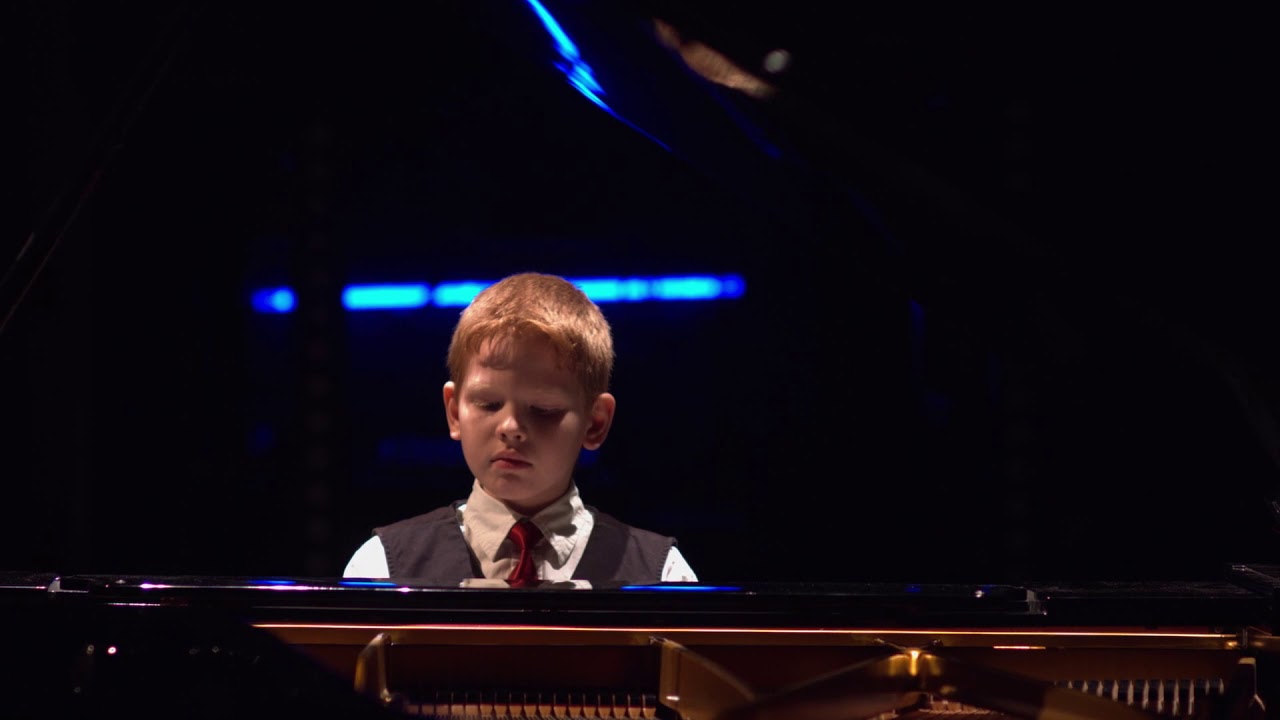 Daniel Stang 11 Jahre) "Mozart" 08.7.2019 Auditorio Medina Elvira in ...