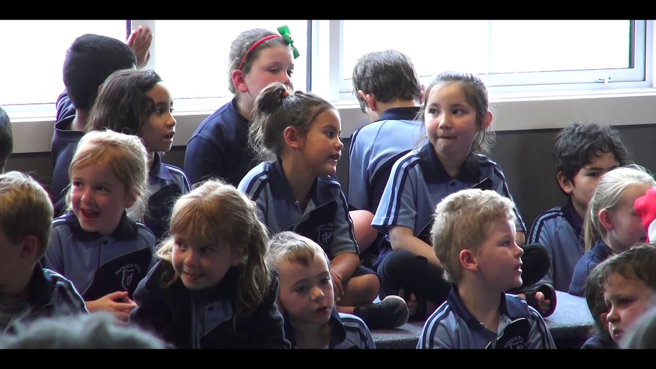 Papanui Primary School 『Christmas singing 2018』 - YouTube