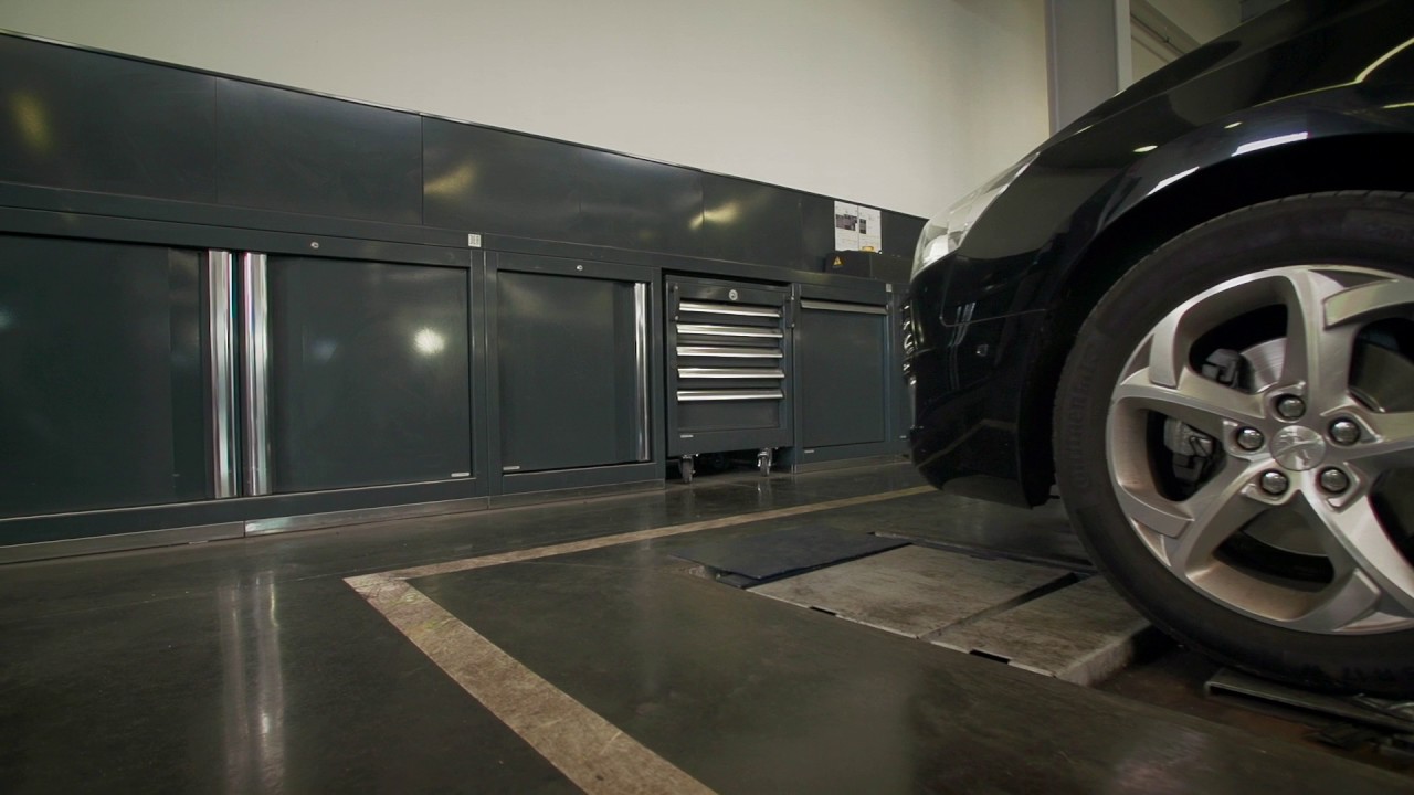 DEA Fitted Workstations - YouTube