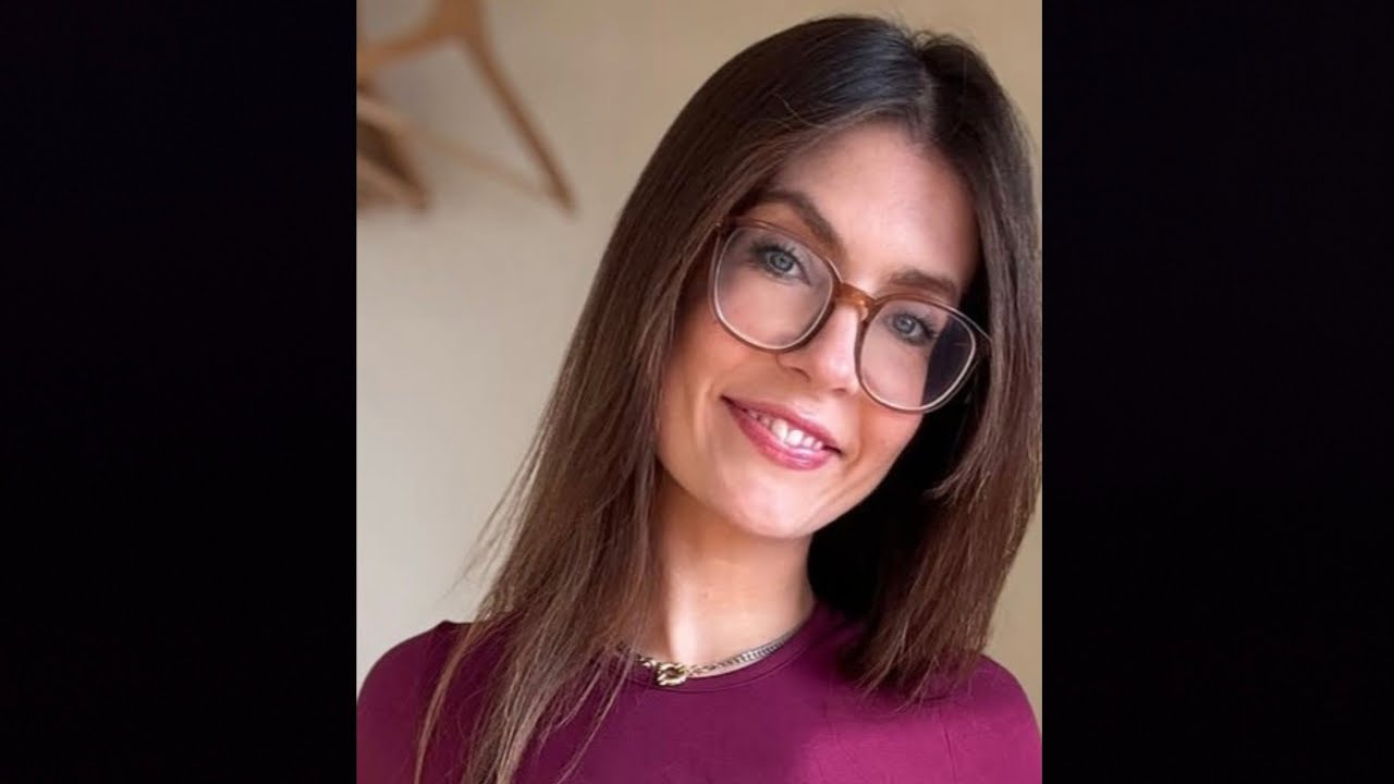 Soft Sparkling 🩵 Leicht Perlig | Plus-Size & Curvy Model from Germany ...