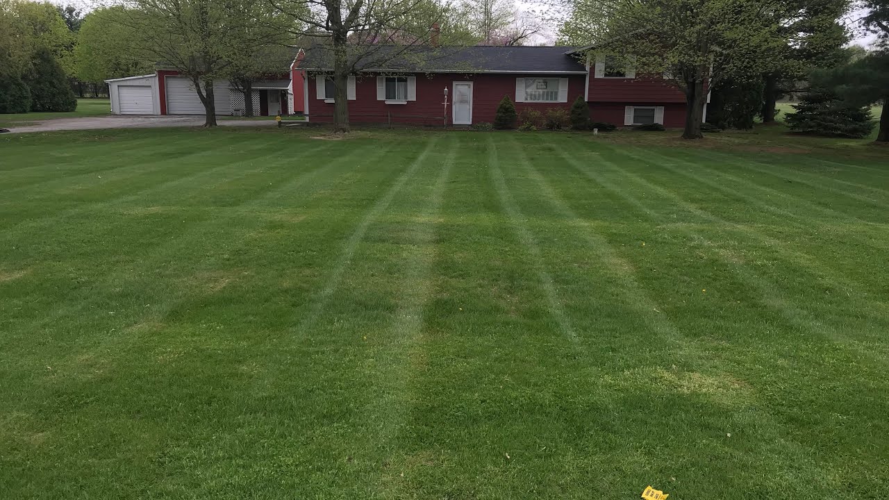 Mulch job, first cuts of season and more - YouTube