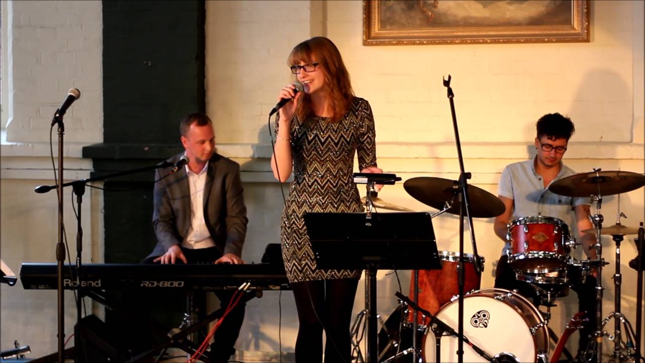 Steph Richardson - Jazz vocalist based in Kent - YouTube