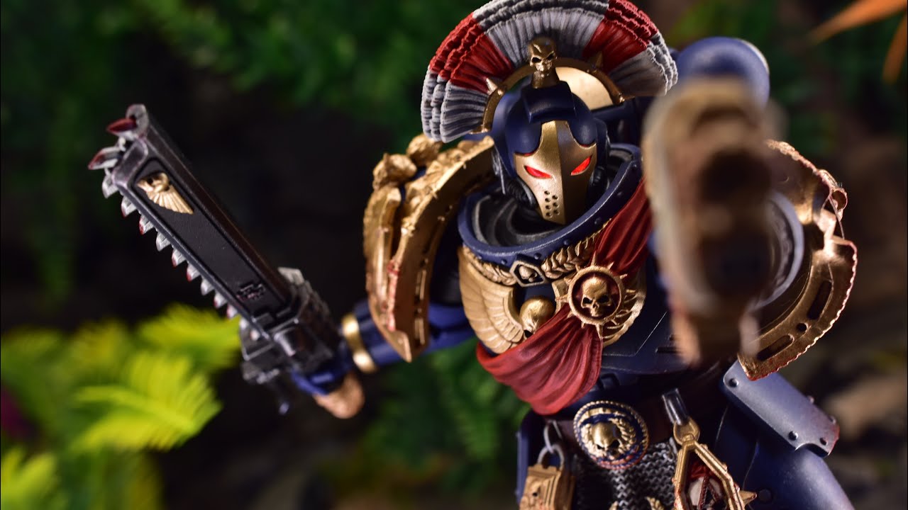 JoyToy Warhammer Space Marine 2 Relic Secundus Armor - YouTube