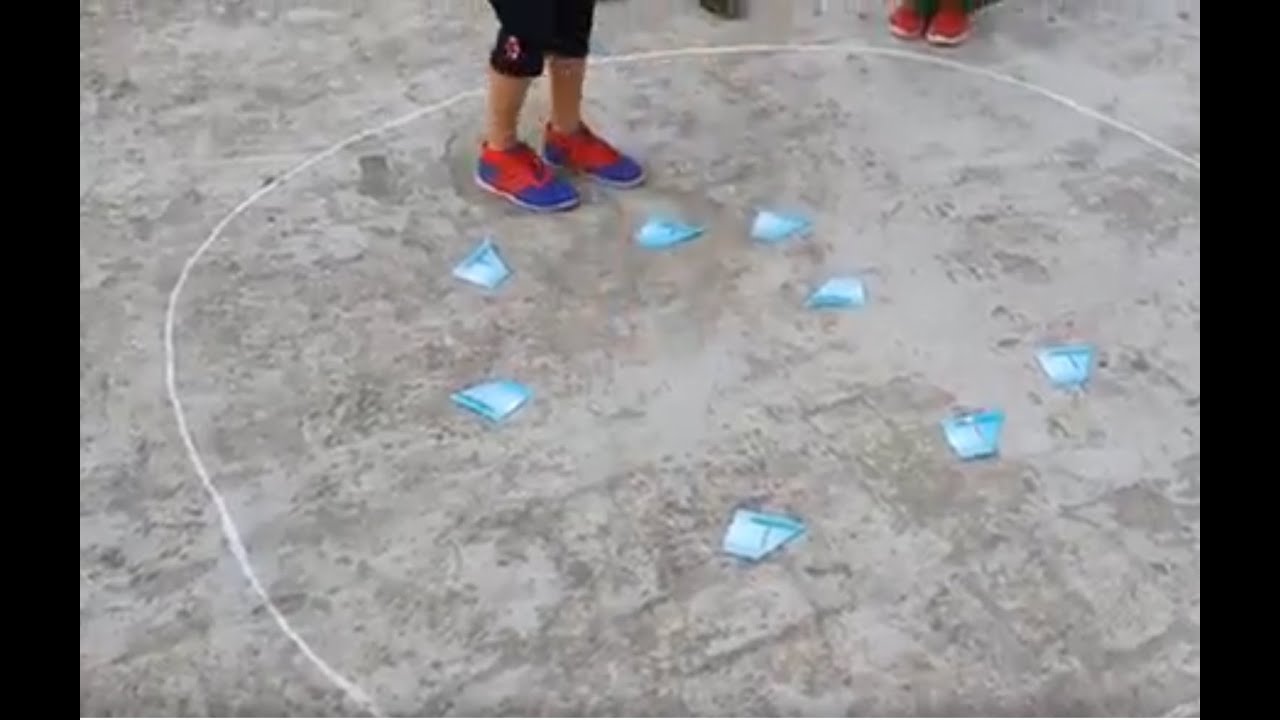 To count and recognize numbers by play way method (1 to 9) in English ...