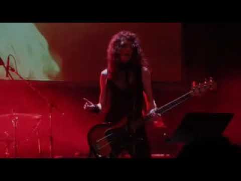 10 Female Bassists in 2020 Compilation - YouTube