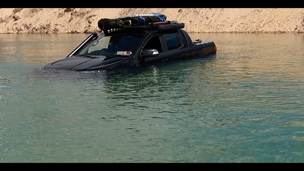 DISASTER stuck in salt water Will this Ford Ranger ever start again ...