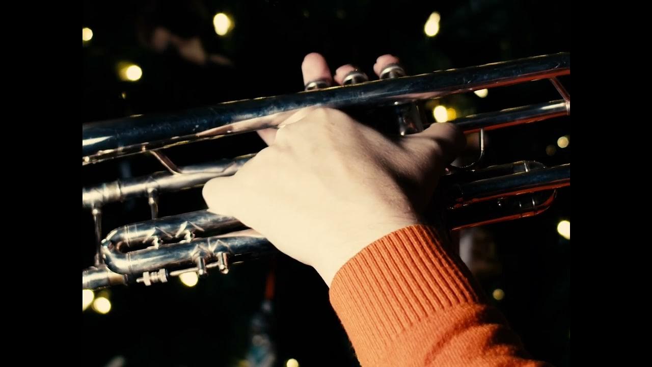 Feliz Navidad (solo trumpet) - YouTube