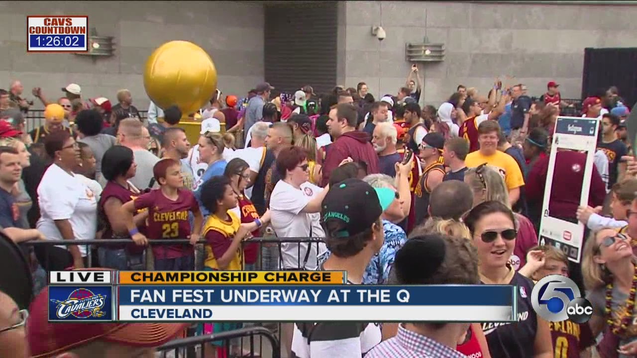 Thousands pack Cavs Fan Fest and participate in newsnet5 photo booth ...