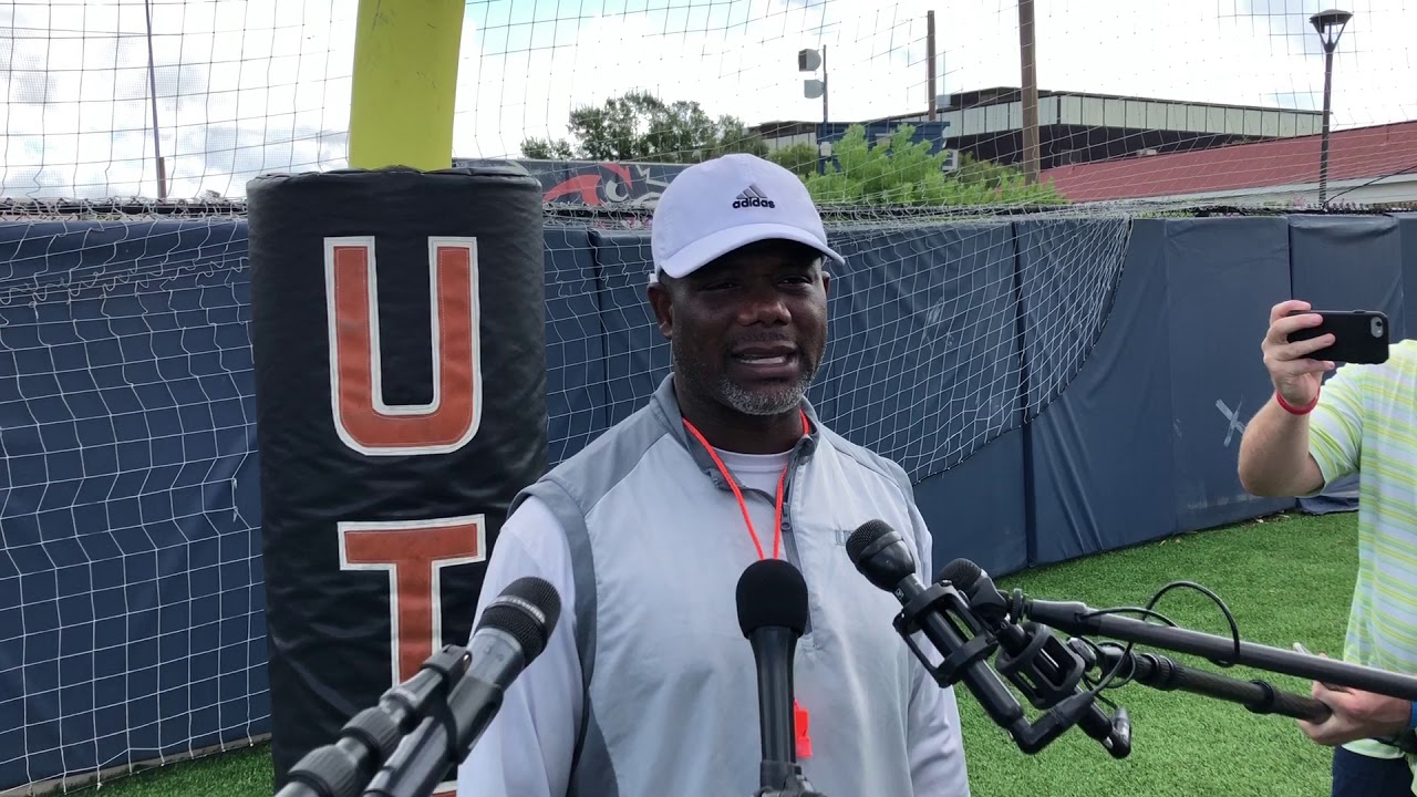 UTSA Head Coach Frank Wilson Post Practice Interview 9.24.19 - YouTube