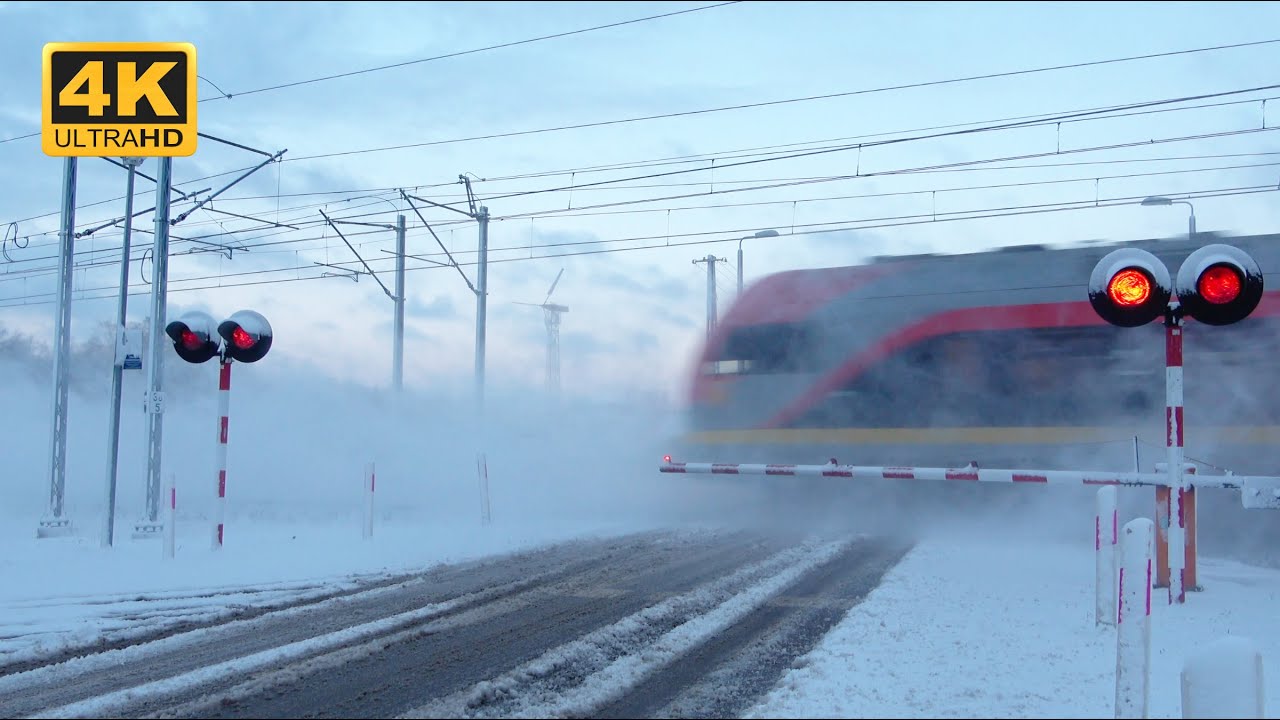 TRAIN RAILROAD CROSSING - STARE BUDY (PL) ★ 4K ★ - YouTube