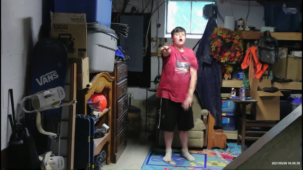 2 HOUR CHALLENGE -----Stuck in a box - YouTube