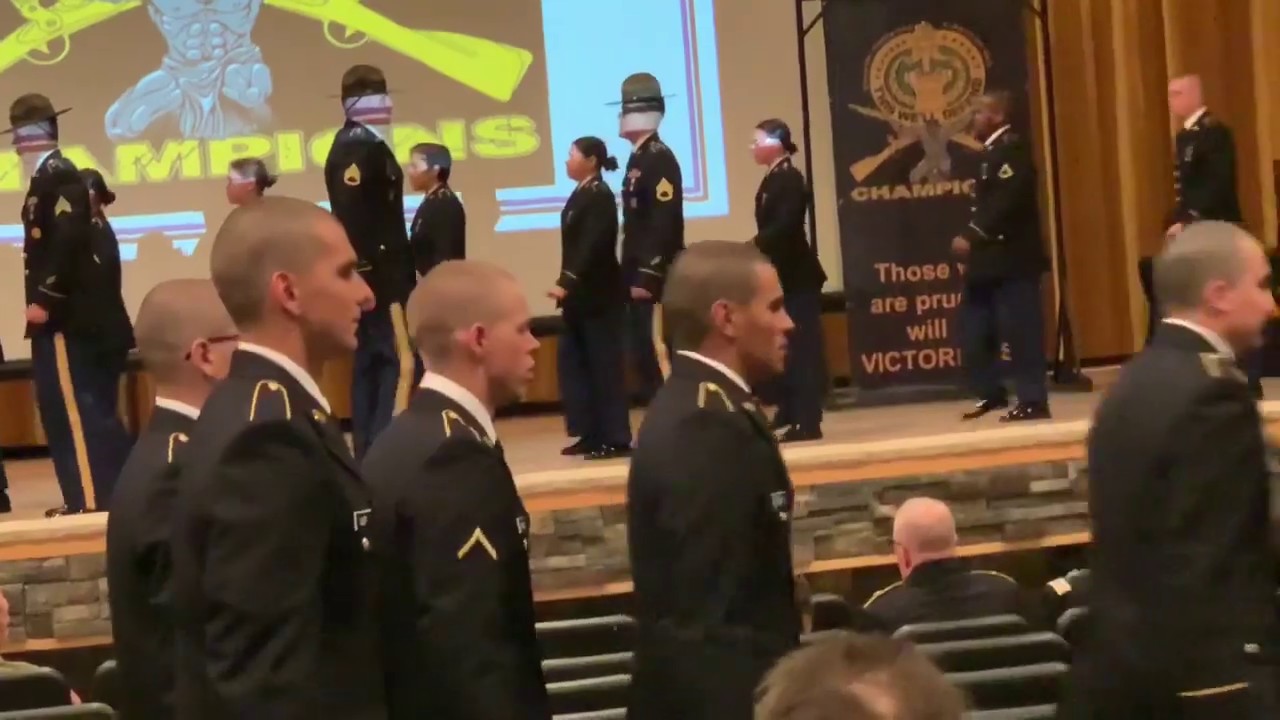 Army Basic Training Graduation/Family Day - YouTube