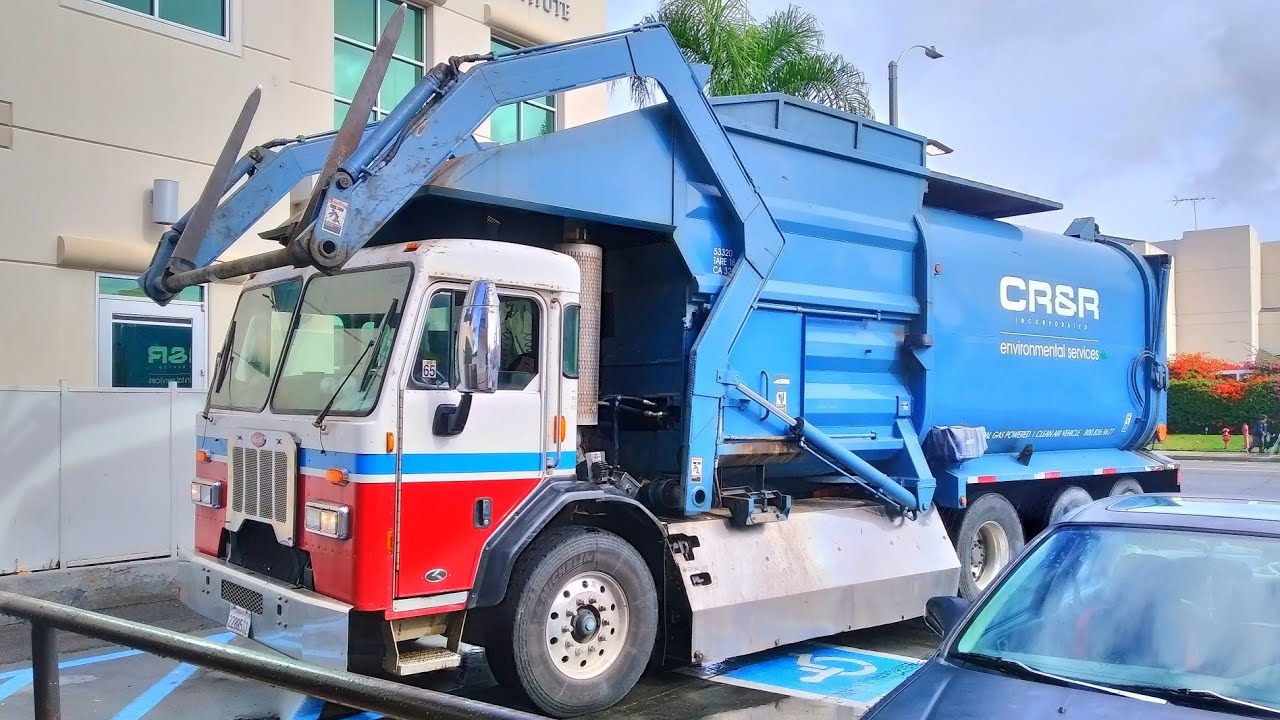 CR&R Environment Services 2015 Peterbilt 320 CNG #53320 - YouTube