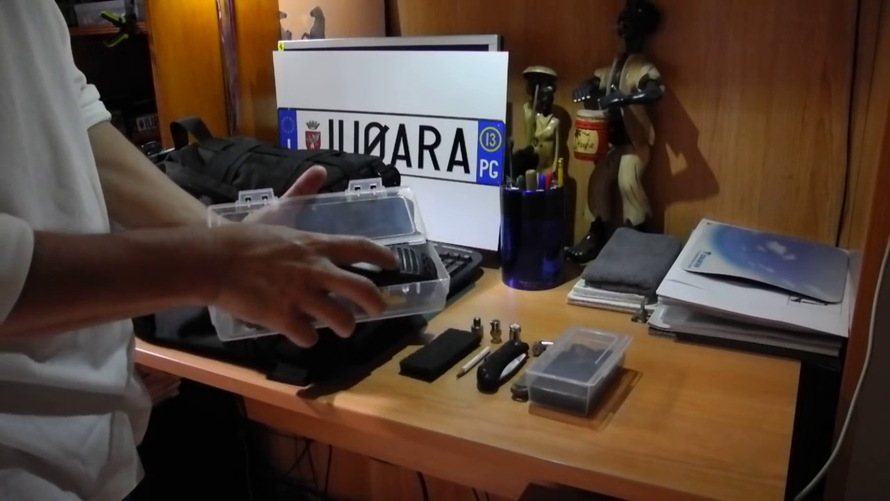 My ham radio Go Bag, with Yaesu FT817ND - YouTube