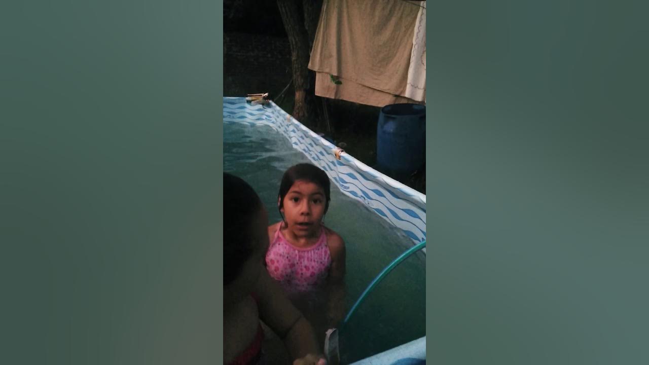 Mi Hermana Y Mis Primas En La Pileta馃崈鈽侊笍馃挄 Leer Desc Uwu Youtube
