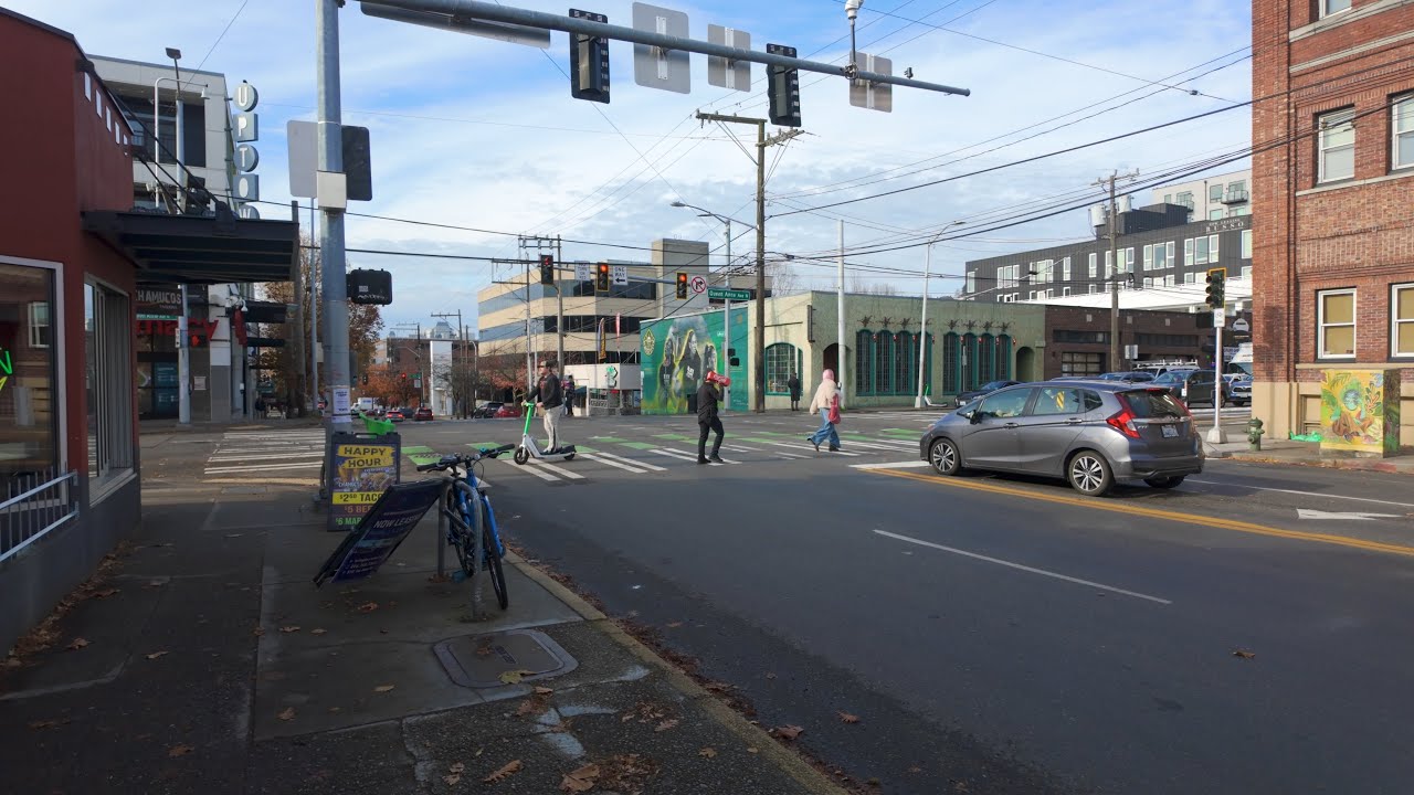Walking Seattle - A Walk Around Lower Queen Anne (Uptown) - 2025 - YouTube