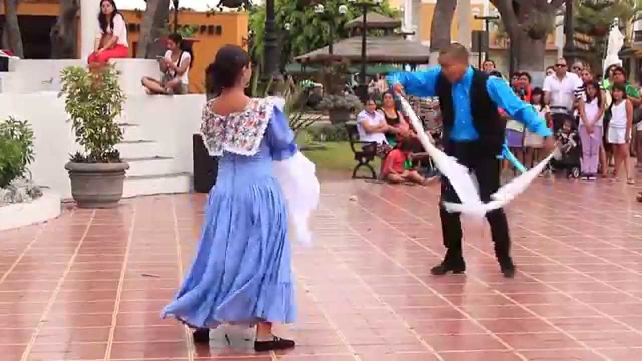 Danza Afroperuana Zamacueca - Roberto Calumaní y Eva Suarez - YouTube