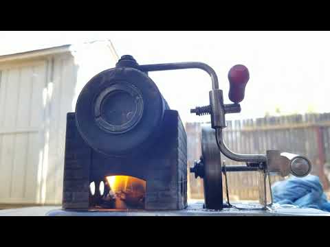 Jensen Model 60 Live Steam Engine - YouTube