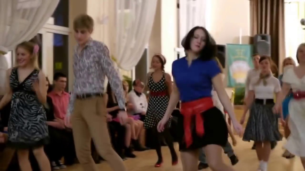 Russian school dance - YouTube
