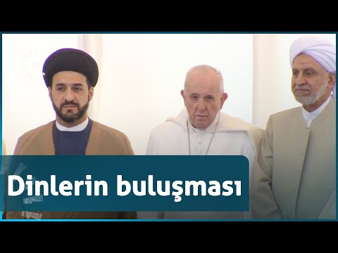 Papa Ur'da, bir çok dinin temsilcisi bir araya geldi; İslam, Hristiyan, Ezdi, Zerdeşti, Kakeyi.