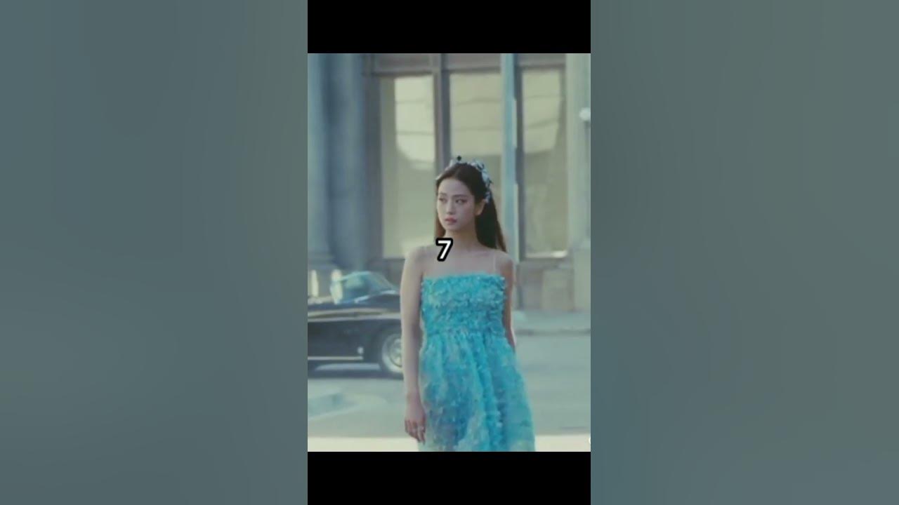 جيسو كم مره غيرت لبسها ف ام ڤي احلى واحد برأيكم؟flower Jisoo Jisooblackpink Jisookim