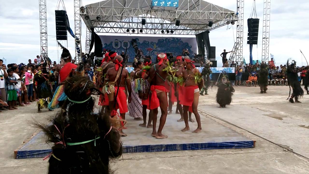 Tarian Setan Gemutu (Setan Ijuk) Raja Ampat. Festival Pesona Raja Ampat ...